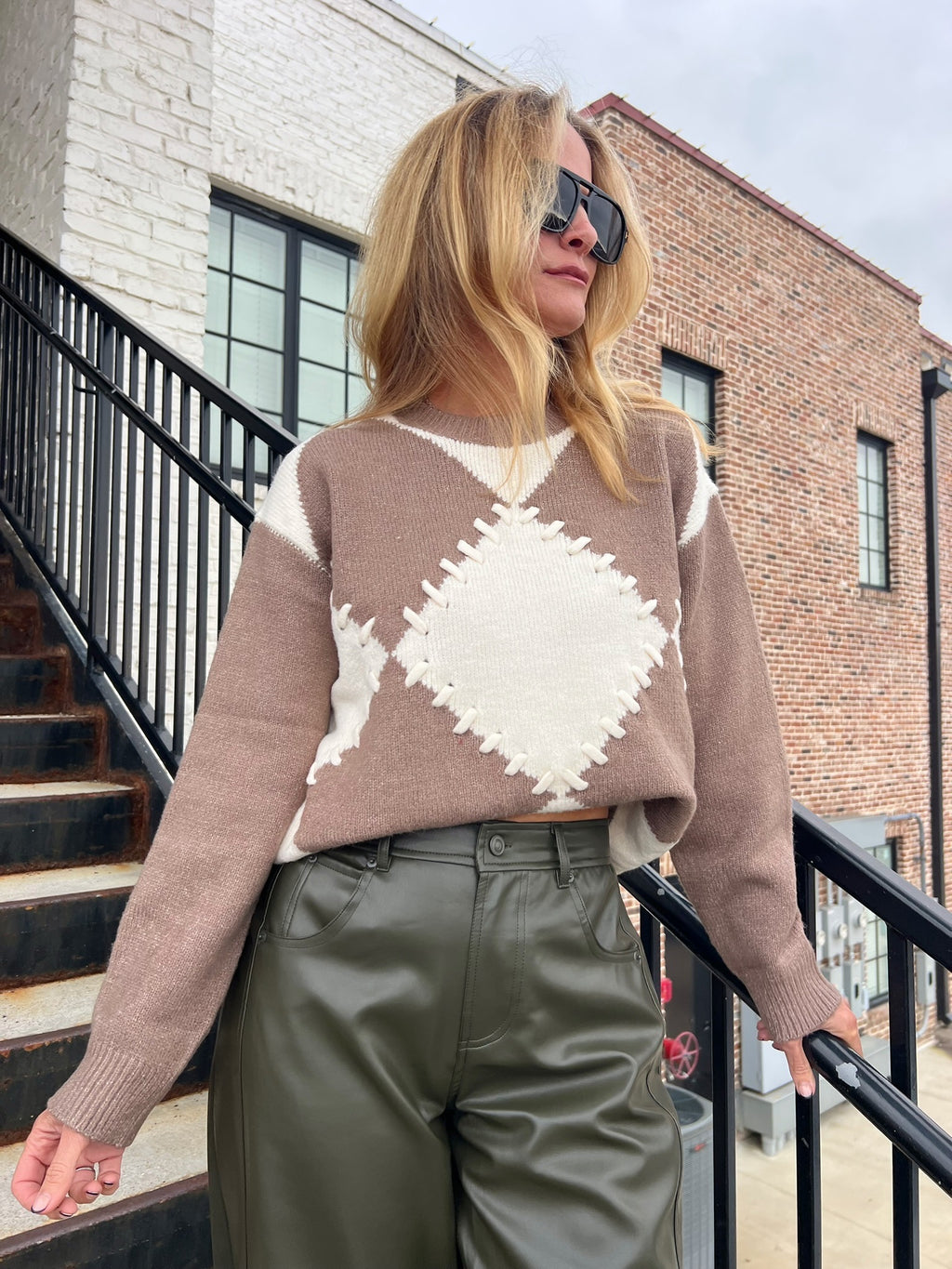 SUNDAY EDITION | Diamond Stitch Sweater – Stella Ivy Boutique